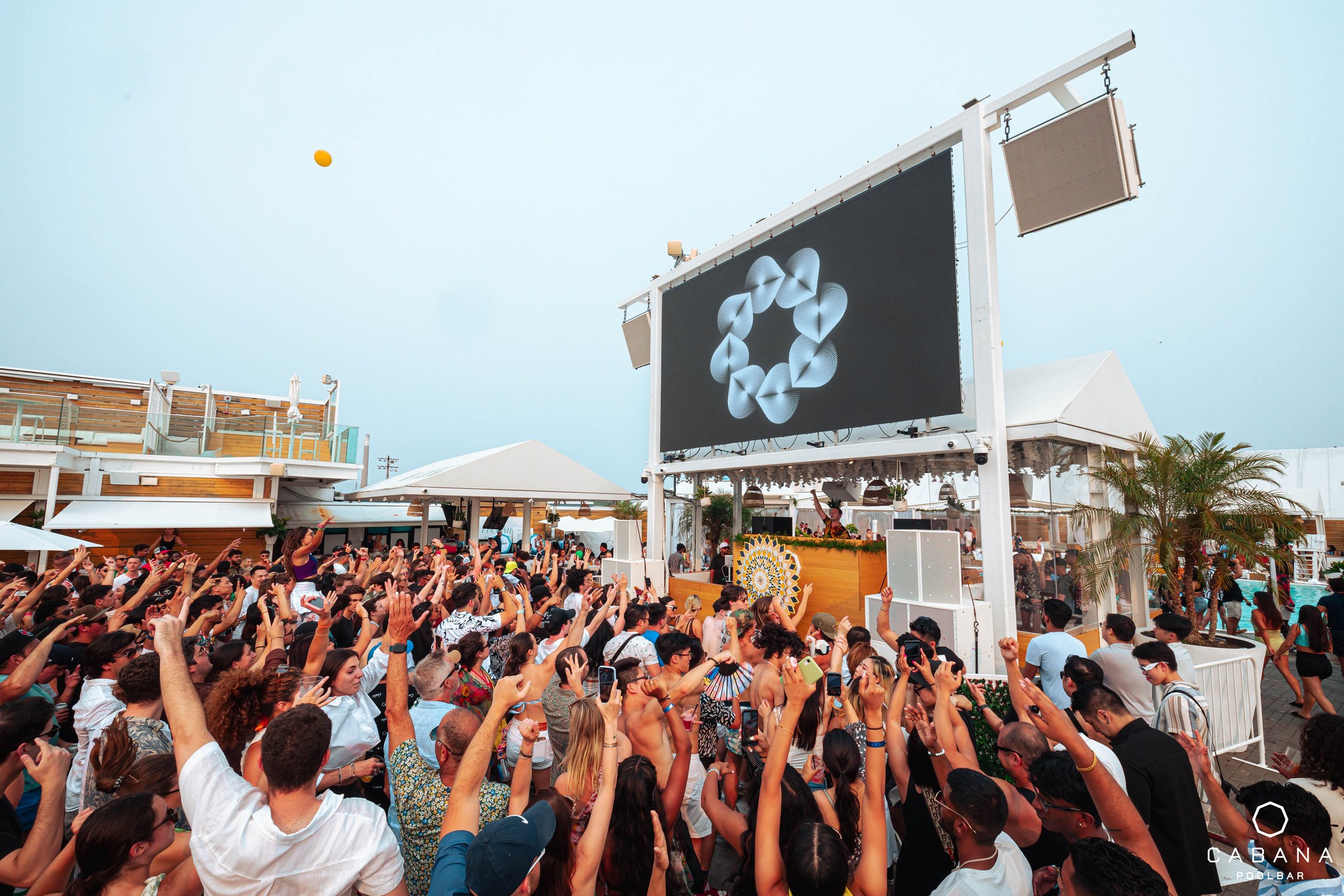 Toronto Clubs | Cabana Pool Bar Toronto SUNDAYS | Guestlist, Tickets ...