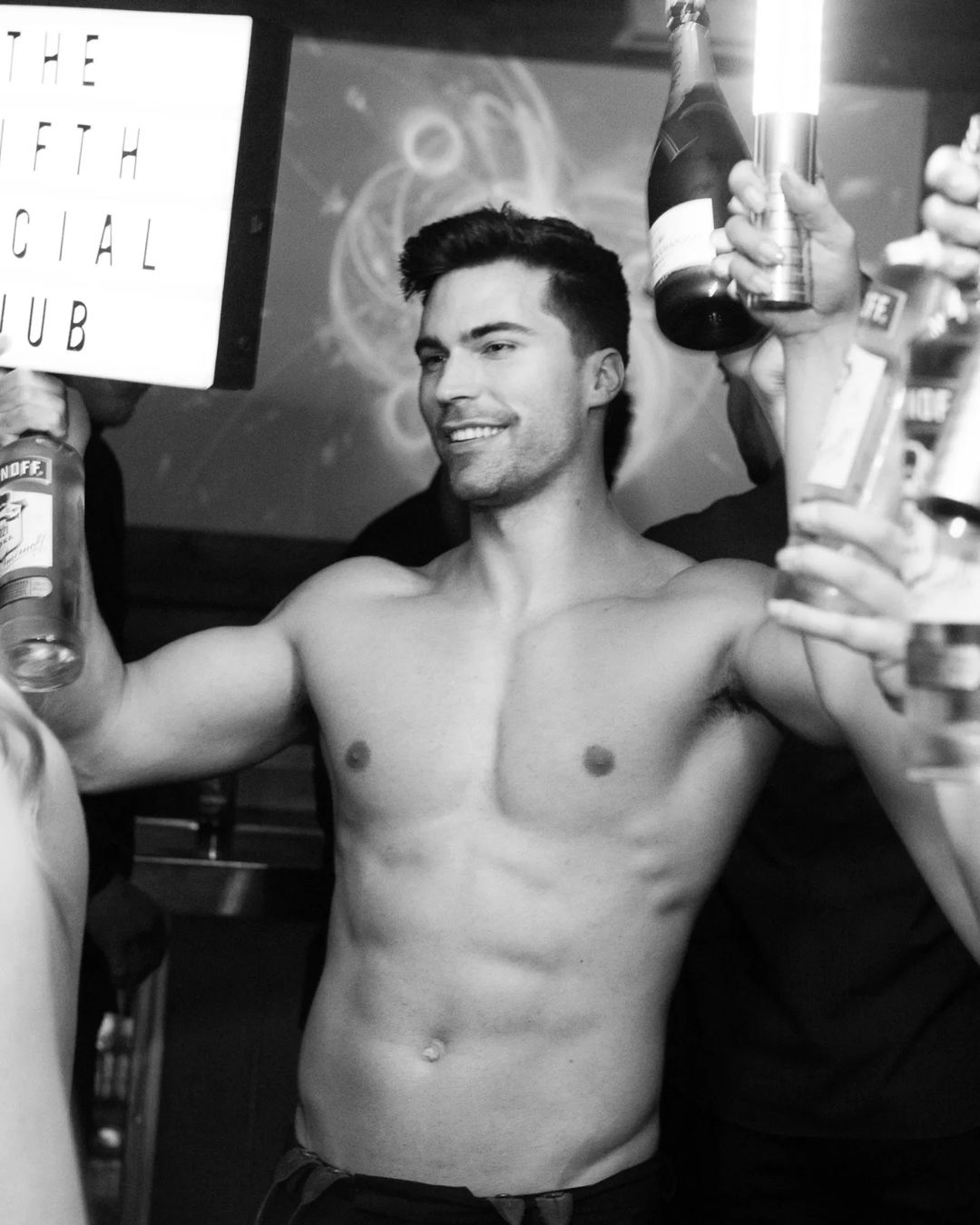 THE FIFTH SOCIAL CLUB | Toronto Clubs